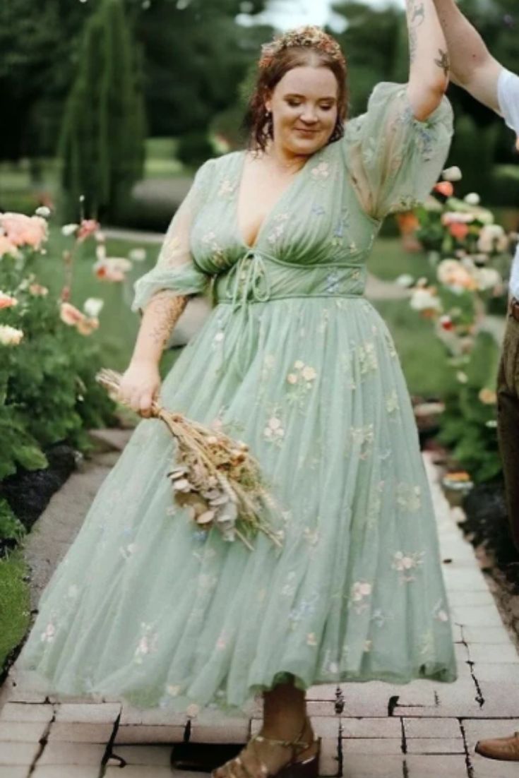 12 Plus Size Etsy Shops to Know - Alexa Webb