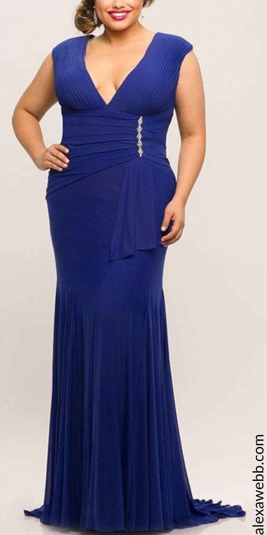 57 Plus Size Mother of the Bride Dresses - Alexa Webb