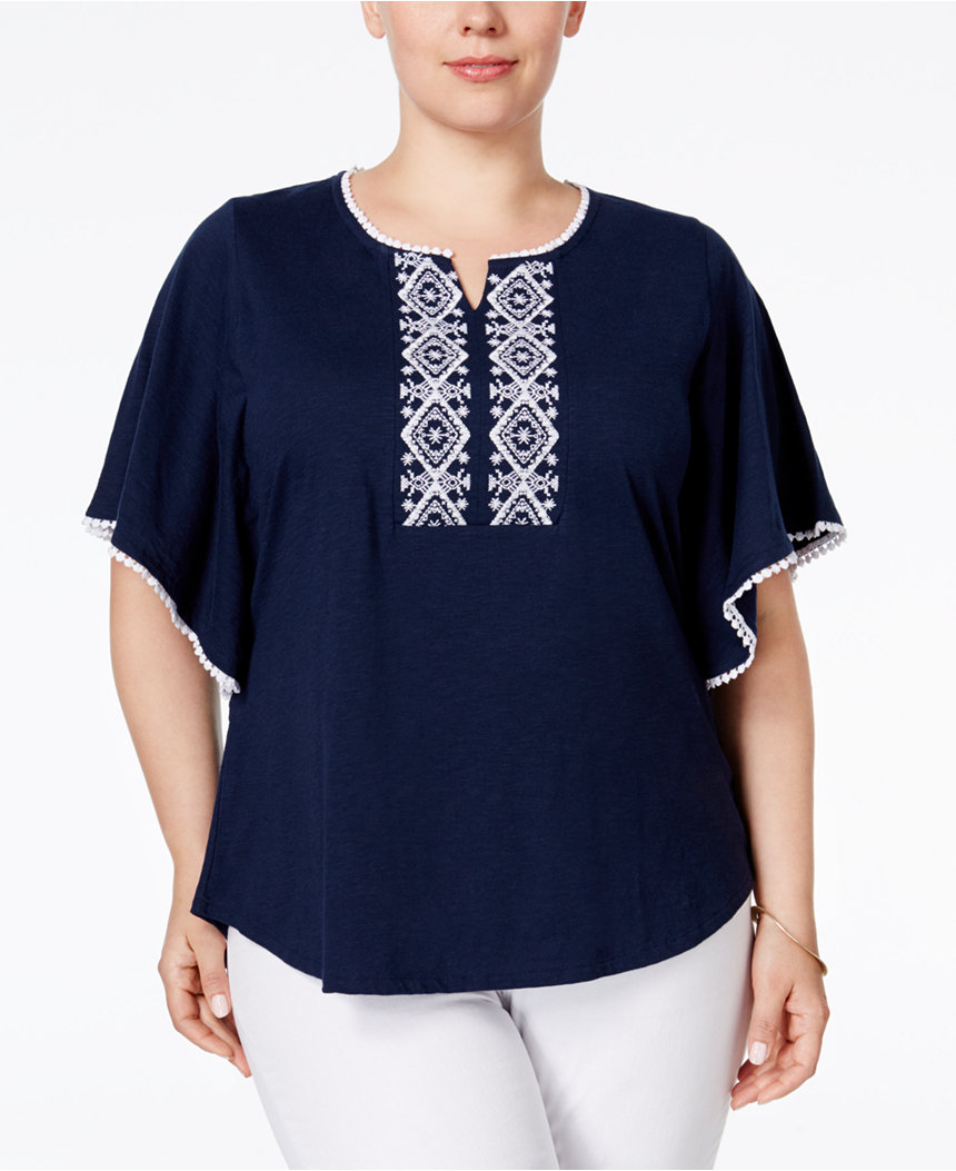 36 Plus Size Summer Tops with Sleeves - Alexa Webb